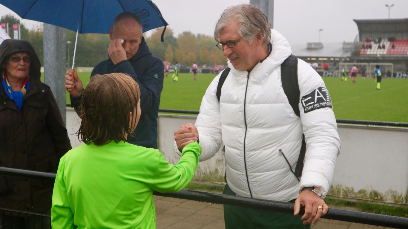 Floris (11) heeft een droom: De Champions Leaque-Finale fluiten | FC ...